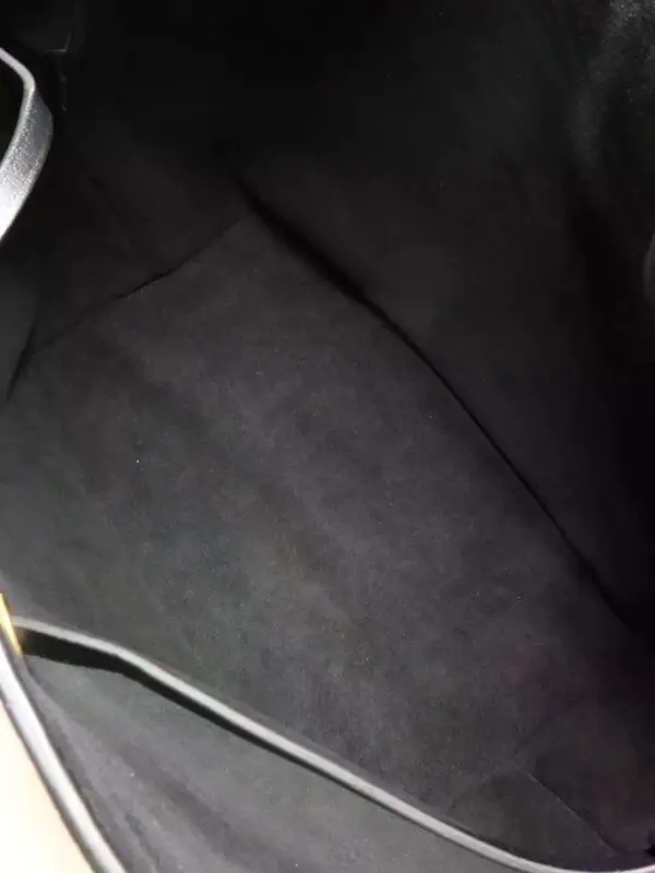LOUIS VUITTON Neo Noe Bucket Bag