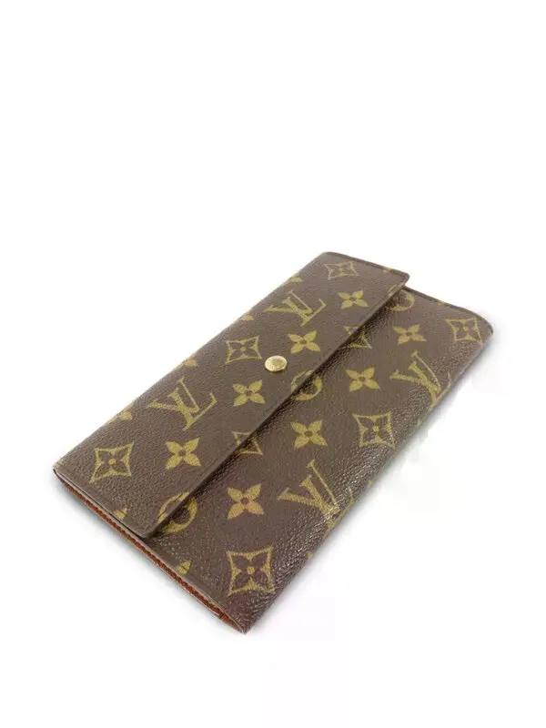LOUIS VUITTON Monogram International Wallet