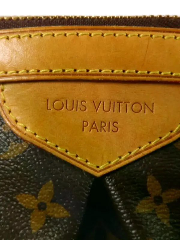 LOUIS VUITTON Gm Tivoli Tote Bag