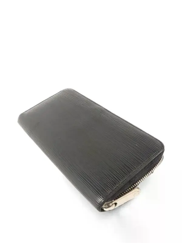 LOUIS VUITTON Zippy Wallet