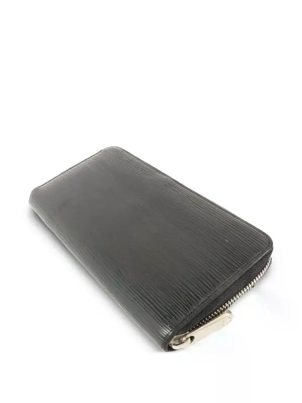 LOUIS VUITTON Zippy Wallet