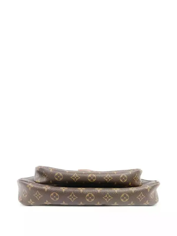 LOUIS VUITTON Multi Pochette Accessoires Monogram Shoulder Bag