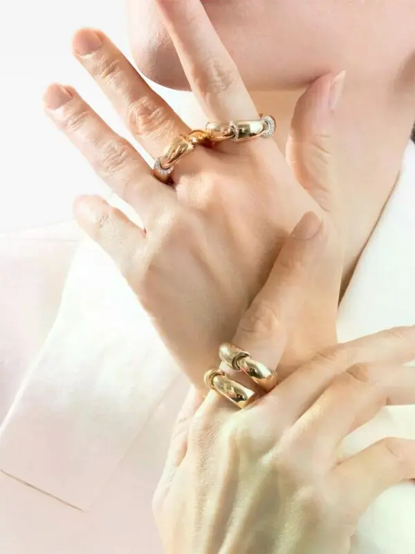 Vhernier Calla Ring