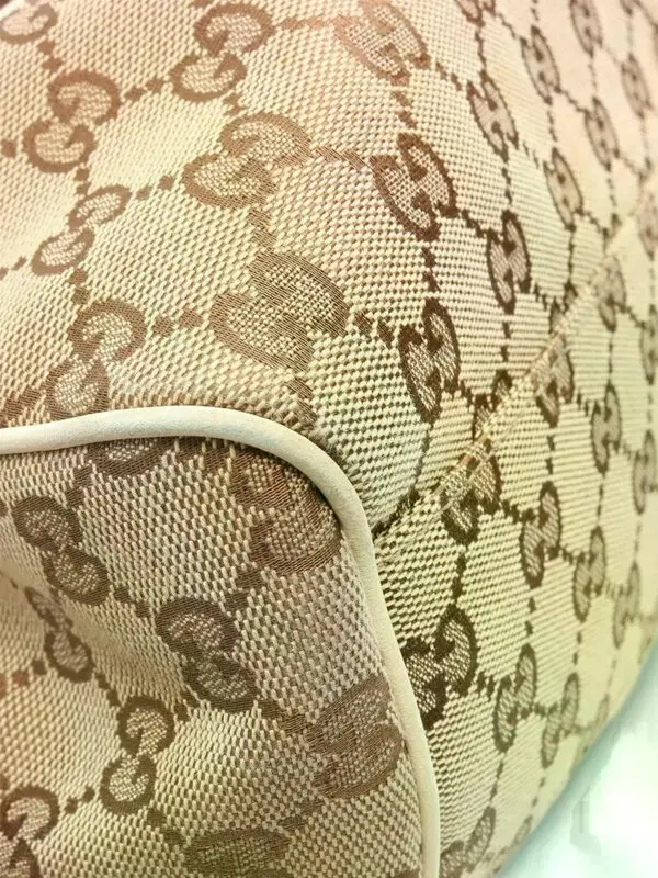 Gucci 2000s Gg Monogram Shoulder Bag