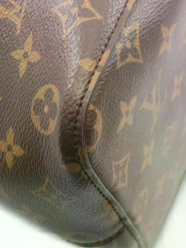 LOUIS VUITTON Néonoé Shoulder Bag - Brown