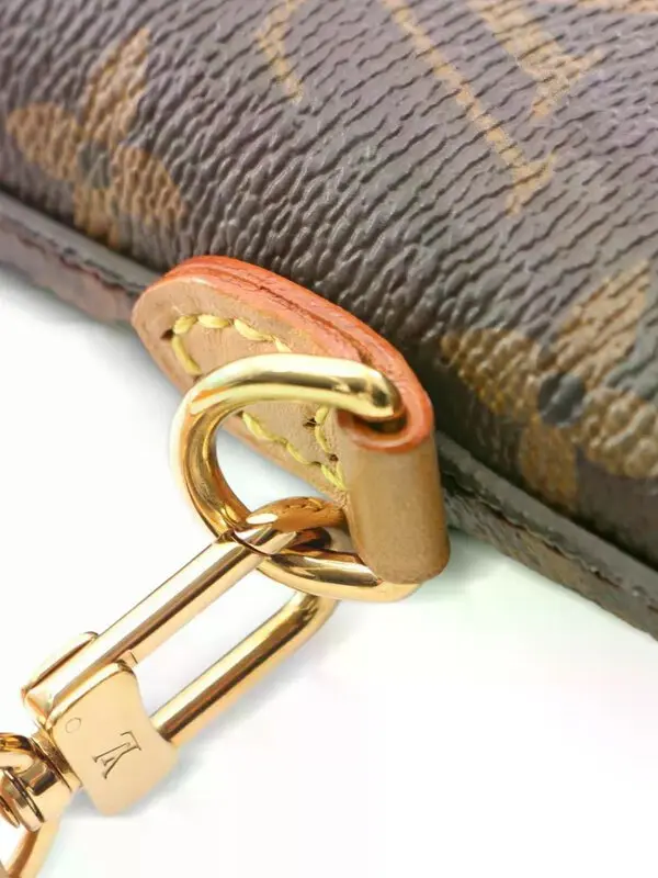 LOUIS VUITTON 2021 Fold Me Bucket Bag