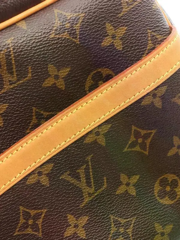 LOUIS VUITTON Monogram Reporter Pm Shoulder Bag