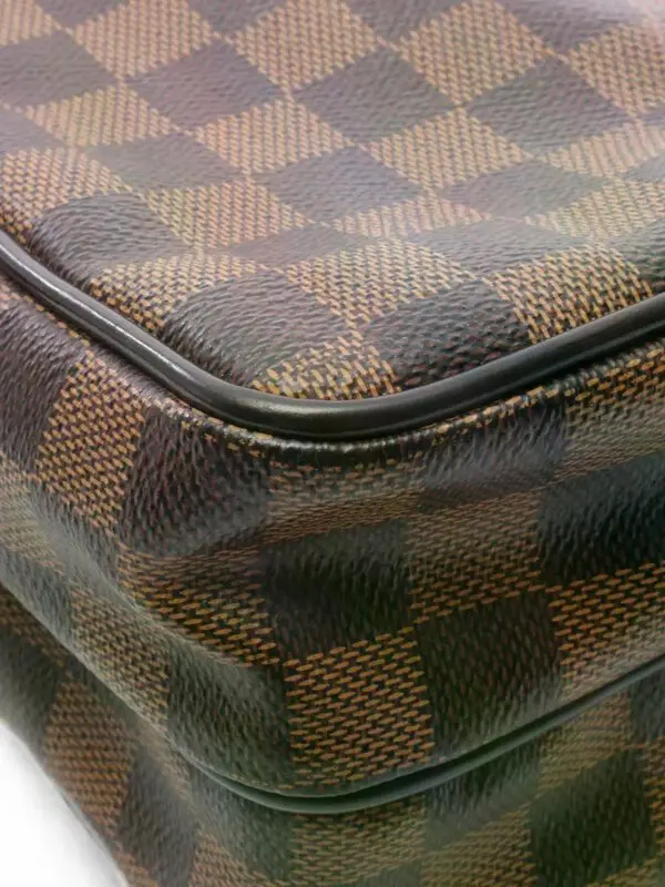 LOUIS VUITTON Damier Savanna Shoulder Bag