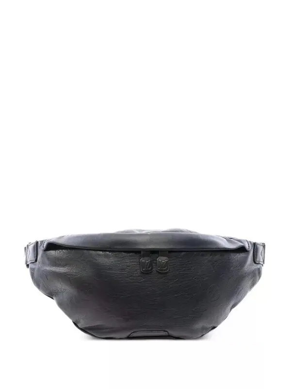LOUIS VUITTON Discovery Monogram Shadow Belt Bag