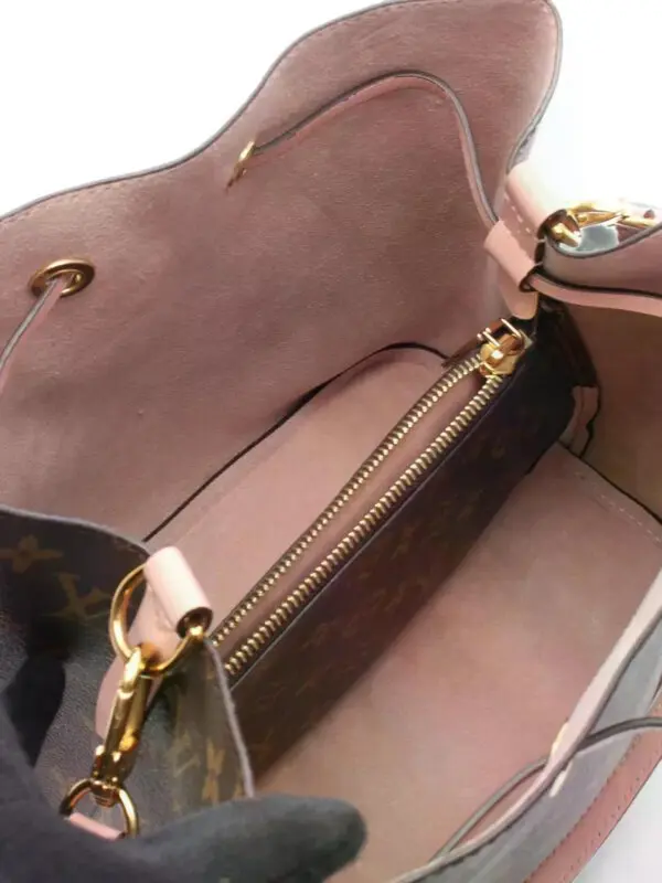 LOUIS VUITTON 2010s Néonoé Monogram Bucket Bag