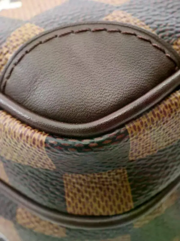 LOUIS VUITTON Amazon Damier Friendship Shoulder Bag