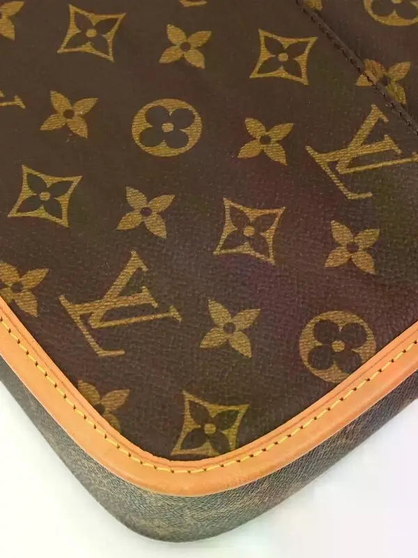 LOUIS VUITTON 2005 Sologne Monogram Shoulder Bag