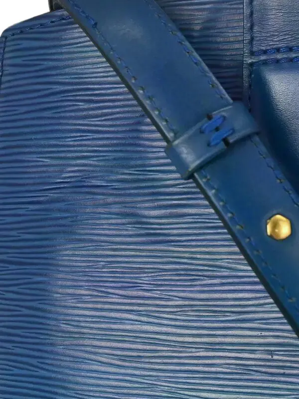 LOUIS VUITTON 1994 Epi Cluny Shoulder Bag - Blue