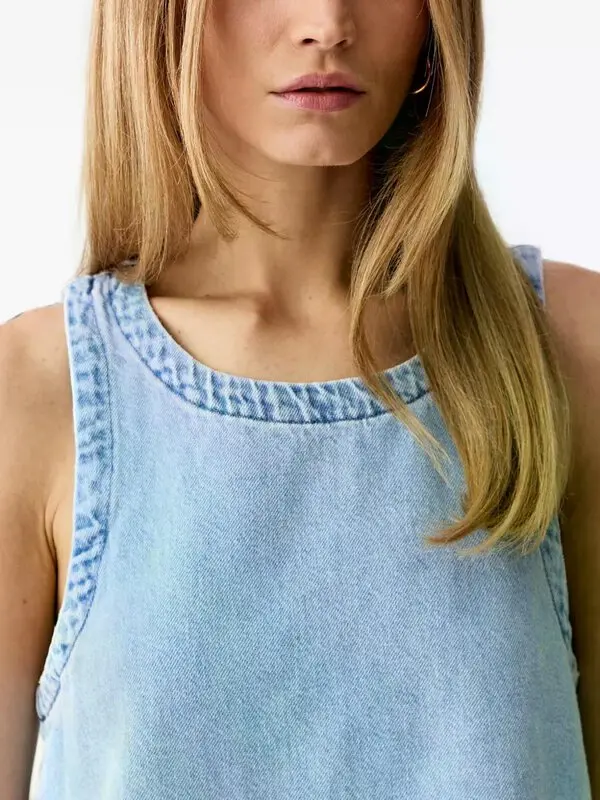 VICOLO Sleeveless Blouse