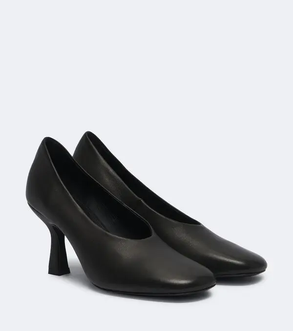 SOULIERS MARTINEZ Berlin Leather Pumps - Black