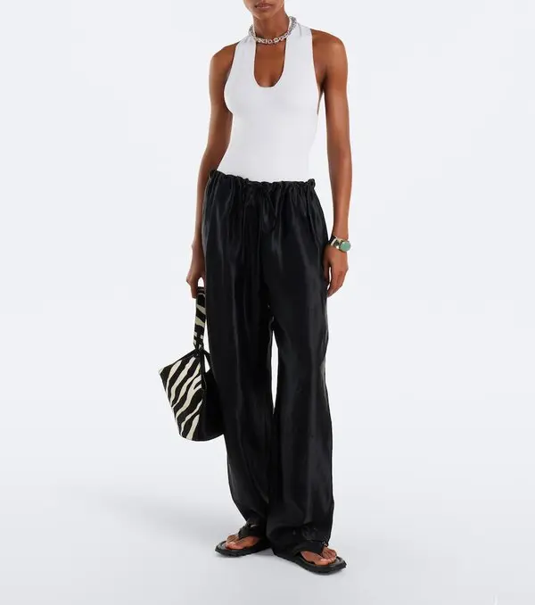 ROGER VIVIER Embellished Thong Sandals - Black
