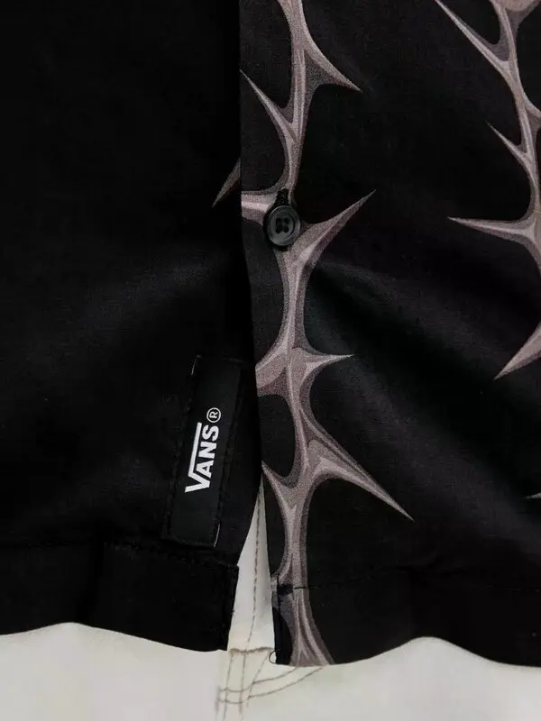 VANS Thorn-print Short-sleeve Shirt