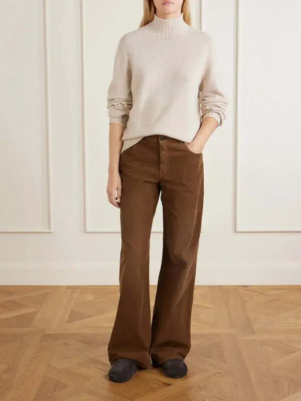 THE ROW Kensigton Cashmere Turtleneck Sweater