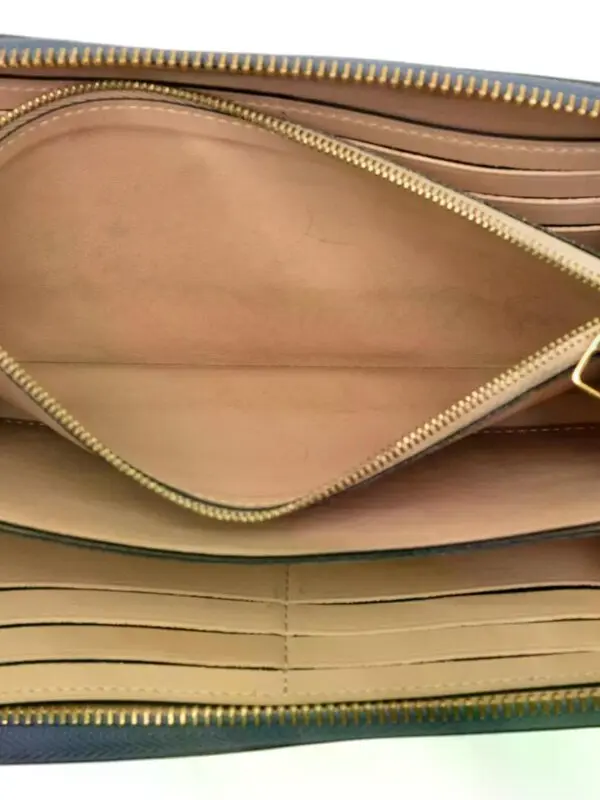 LOUIS VUITTON 1990-2010 Taurillon Portefeuille Comet Wallet Long Wallets