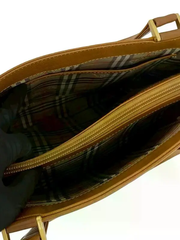 Burberry 2000-2017 Leather Handbag