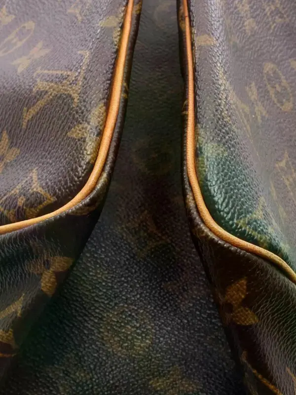 LOUIS VUITTON 2002 Monogram Speedy 30 Boston Bag