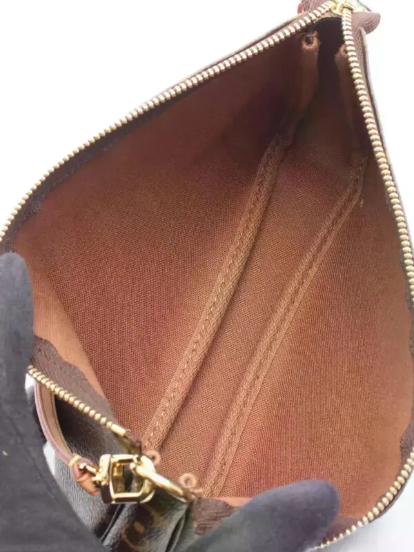 LOUIS VUITTON 2009 Pochette Accessoires Monogram Shoulder Bag