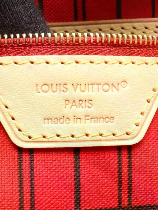 LOUIS VUITTON 2000-2026 Monogram Neverfull Mm Tote Bag