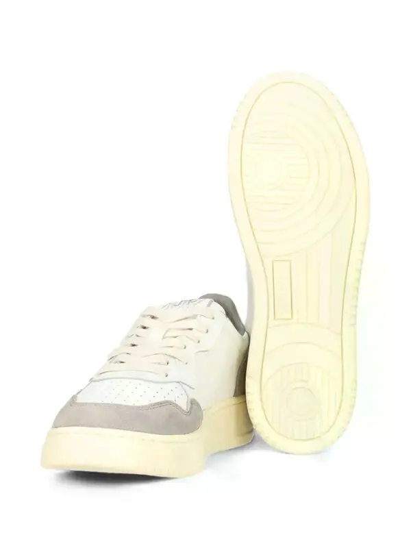 AUTRY Medalist Low Sneakers In Leather And Cement Suede