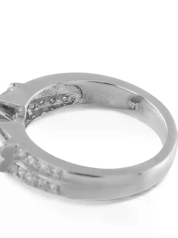 LB EXCLUSIVE Solitaire Diamond Ring - Silver