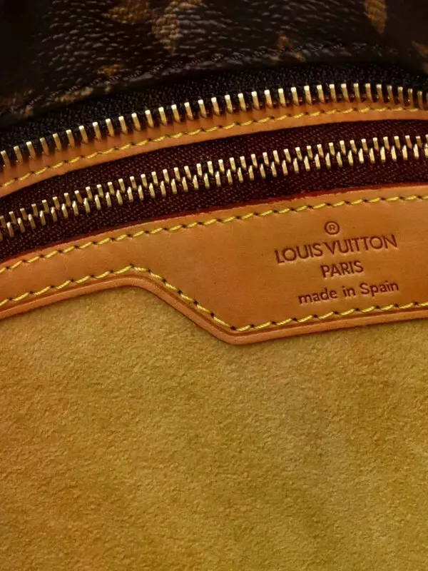 LOUIS VUITTON Luco Handbag Monogram Canvas Tote Bag