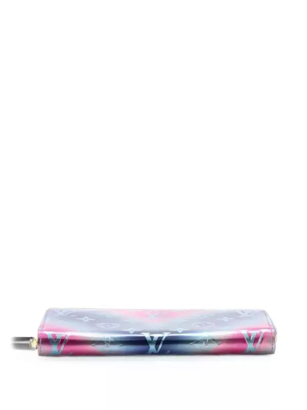 LOUIS VUITTON Zippy Wallet Limited Edition Degrade Monogram Vernis Small Wallets