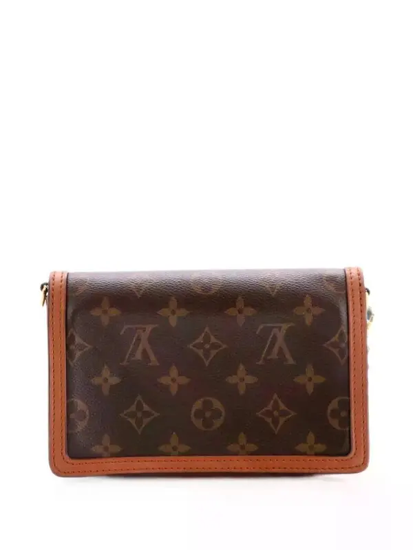 LOUIS VUITTON Dauphine Chain Wallet Reverse Monogram Canvas Clutch Bag