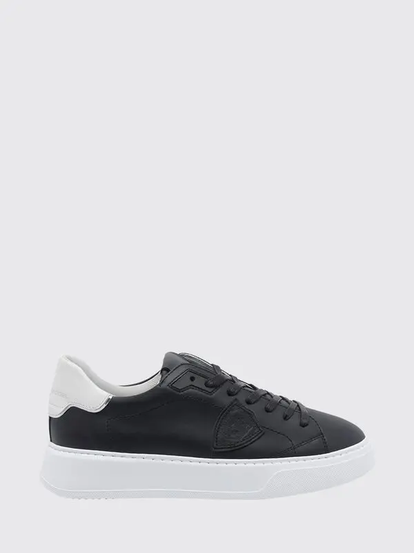 Philippe Model Temple Low Smooth Calfskin Low-top Sneakers With Shield Logo - Black