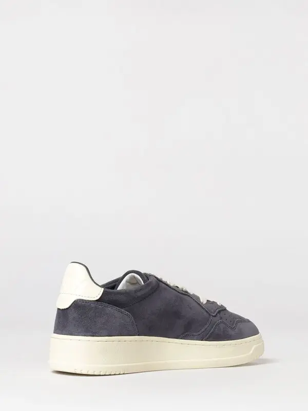 AUTRY Medalist Low Suede Sneakers