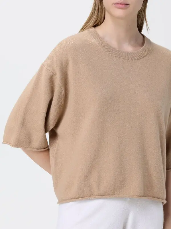 ALLUDE Cashmere Crew-neck Pullover - Beige