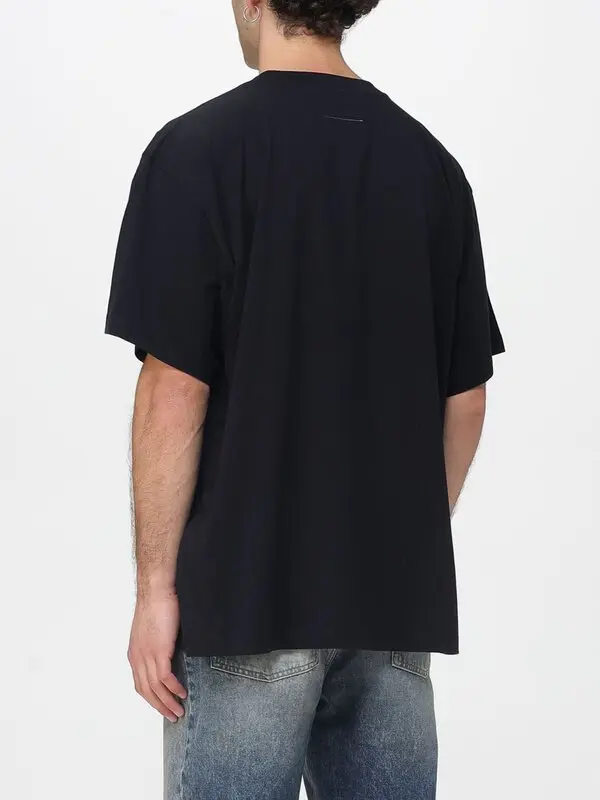 MAISON MARGIELA T-shirt Colour - Black
