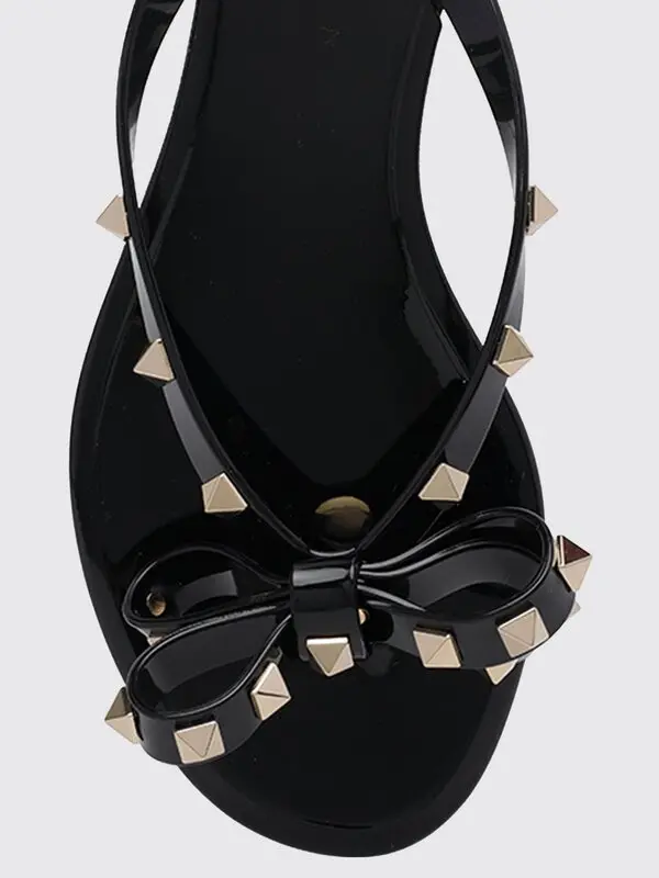 Valentino Garavani Rockstud Embellished Rubber Thong Sandals - Black