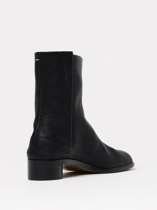 MAISON MARGIELA Boots Colour