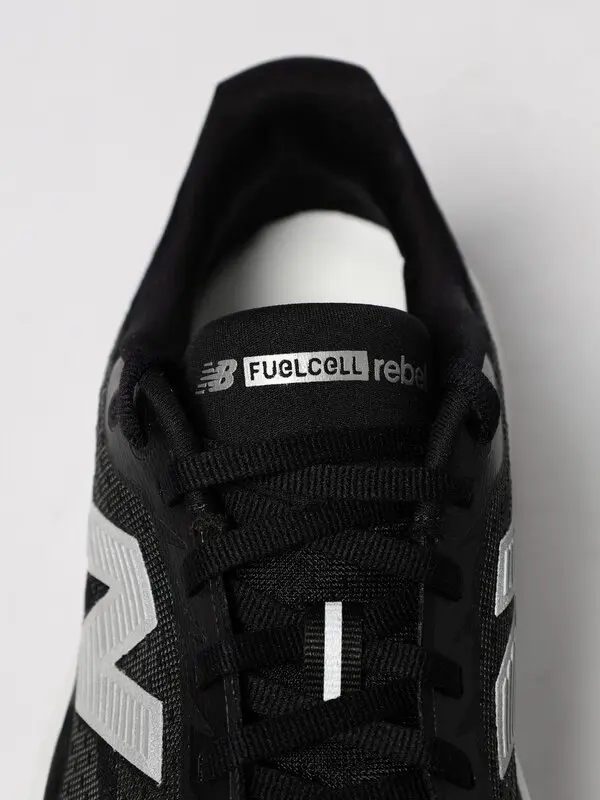 NEW BALANCE Trainers Colour