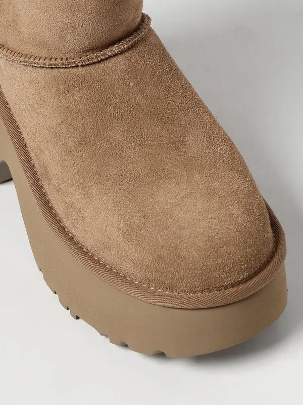 UGG Boots Colour