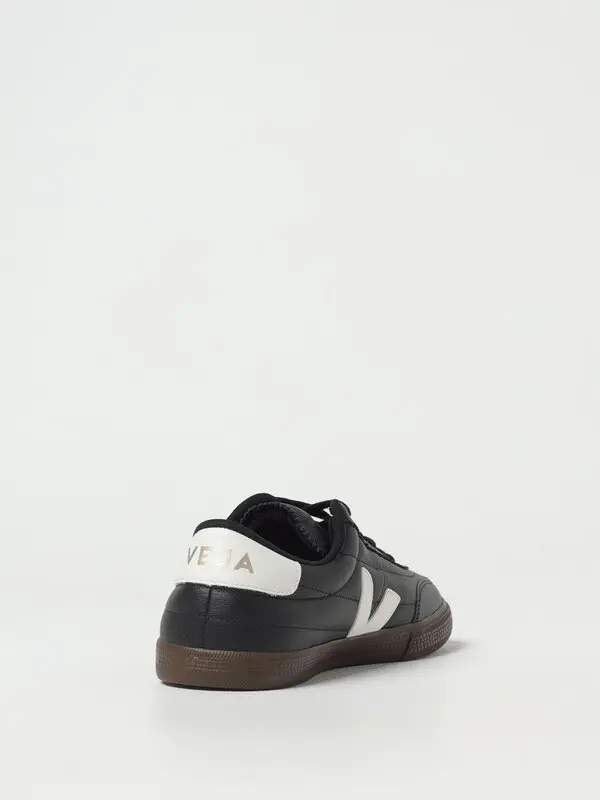 VEJA Trainers