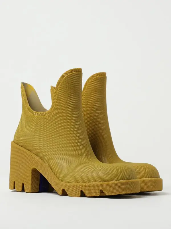 Burberry Boots Colour