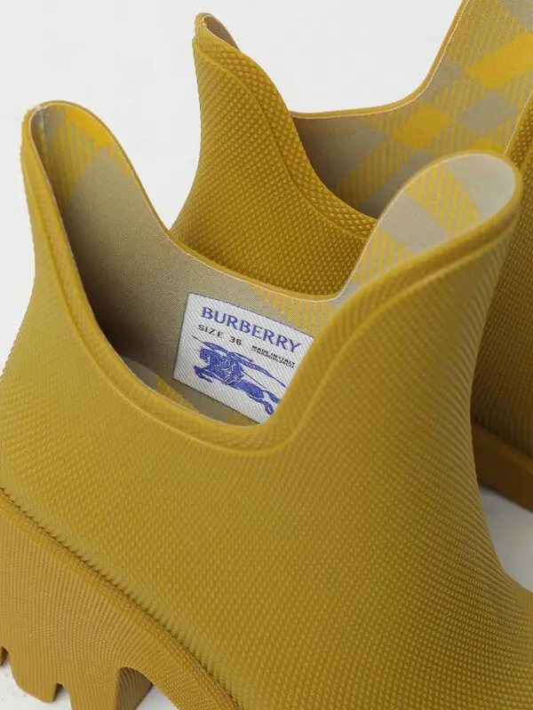 Burberry Boots Colour
