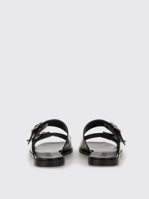 AeydĒ Flat Sandals Colour