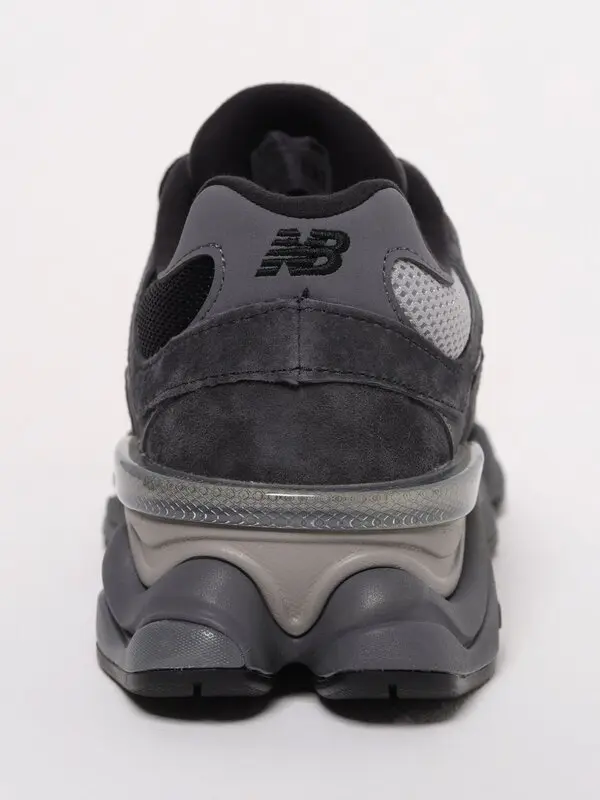 NEW BALANCE Athletic Trainers - Black
