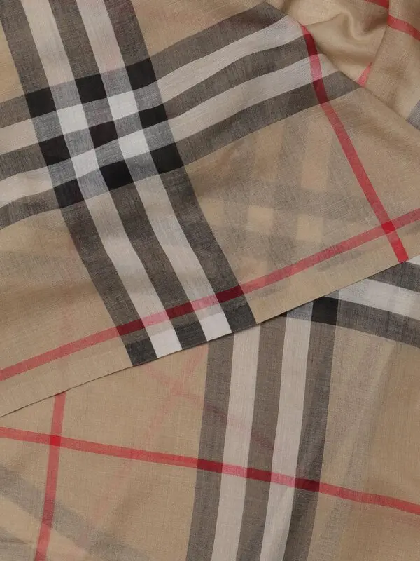 Burberry Scarf Colour