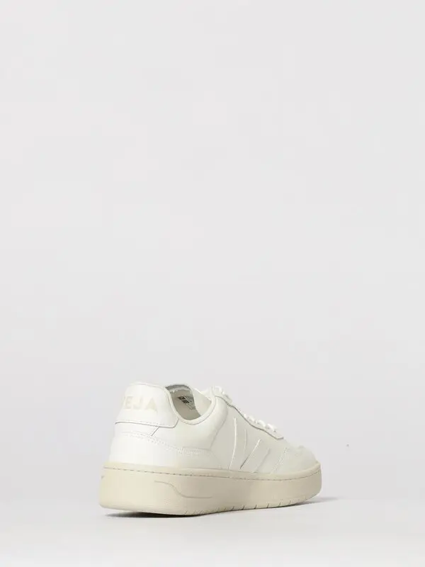 VEJA V-90 O.t. Leather Sneakers