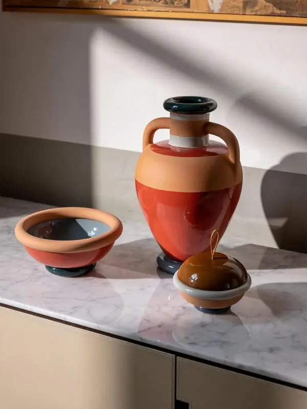 POLTRONA FRAU Vases Lifestyle Colour