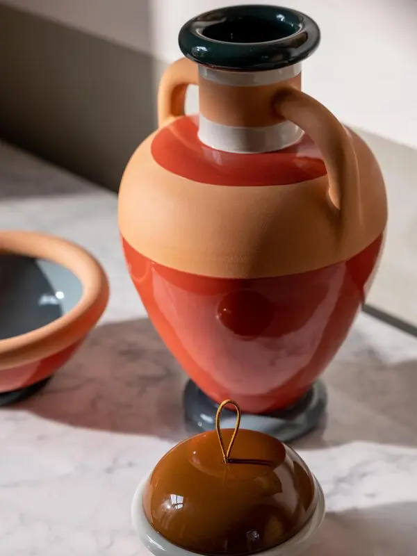POLTRONA FRAU Vases Lifestyle Colour