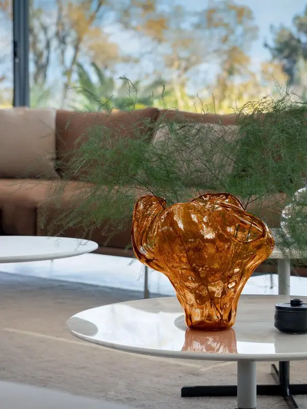 POLTRONA FRAU Vases Lifestyle Colour